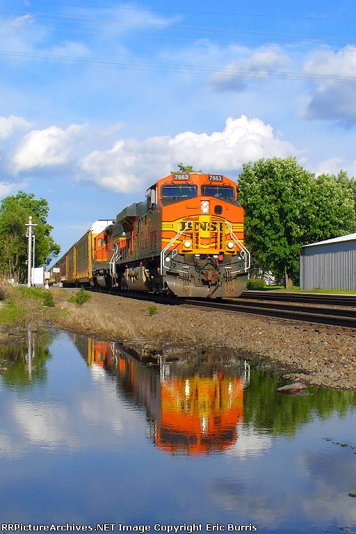 BNSF 7663 west